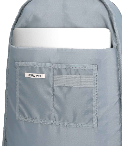 SSRL（シエスタ ロイヤル レーベル）の「Raven Essential Backpack / Silver（バックパック/リュック ...