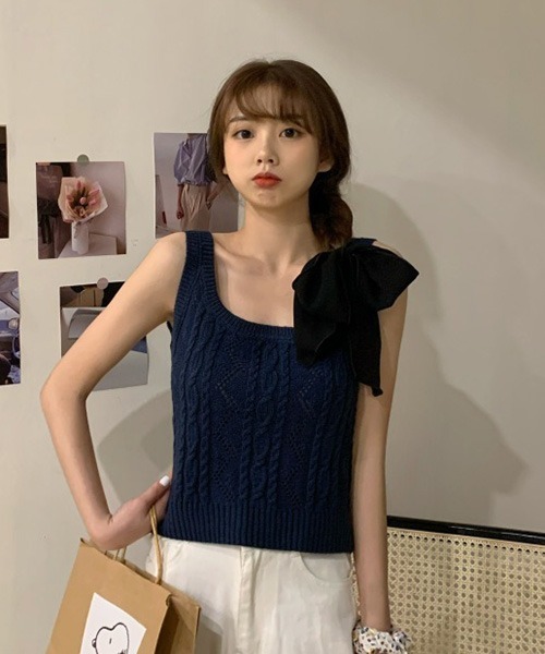 SVEC（シュベック）の「2way ニット ベスト（ベスト）」 - WEAR