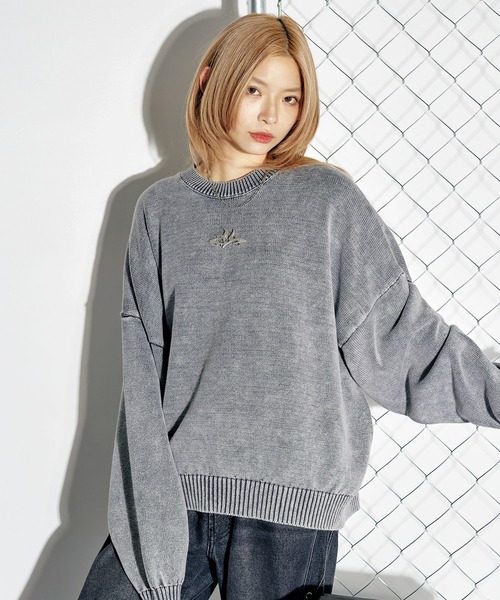 MSG（エムエスジー）の「ヴィンテージ加工ワンポイントクルーネックニット（ニット/セーター）」 - WEAR