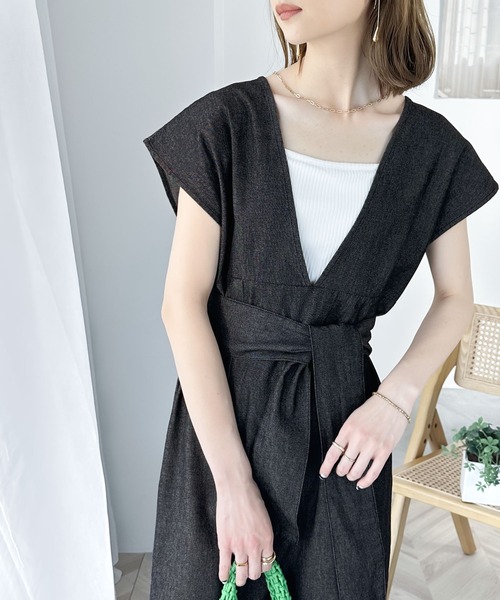 classicalelf（クラシカルエルフ）の「大人のこなれデニム。2way ベルト付 Vネックジャンパースカート（ワンピース）」 - WEAR