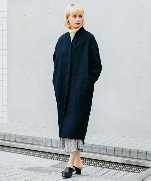 AMERI（アメリ）の「【AMERI VINTAGE】《STUDIOUS別注》シンプルノーカラーコート（チェスターコート）」 - WEAR