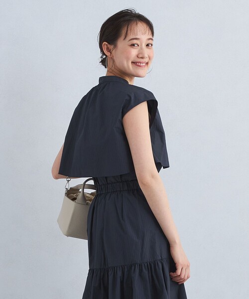 green label relaxing（グリーンレーベルリラクシング）の「ドビー ストライプ ケープ ノースリーブ シャツ -マシン ...