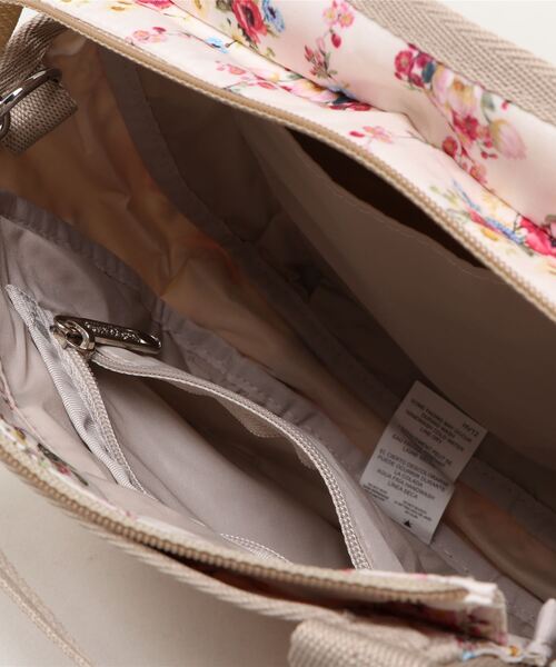 LeSportsac（レスポートサック）の「SMALL JENNI ローズガーランド（ショルダーバッグ）」 - WEAR