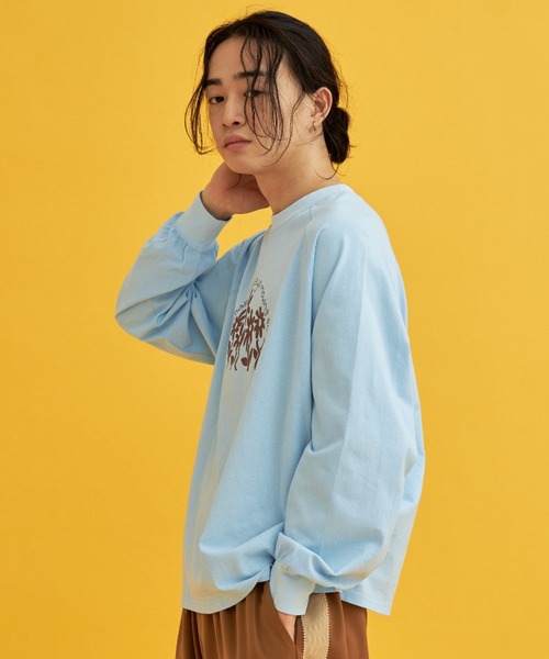 eLur（エラー）の「【eLur】グラフィックロンT（Tシャツ/カットソー）」 - WEAR