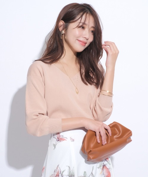 【ブランド古着】Vネックニット（ニット/セーター）｜JUSGLITTY（ジャスグリッティー）のファッション通販 - ZOZOUSED