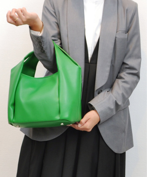 cache cache（カシュ カシュ）の「カシュカシュ cachecache / タックディティール2wayトートバッグ（トートバッグ）」 - WEAR