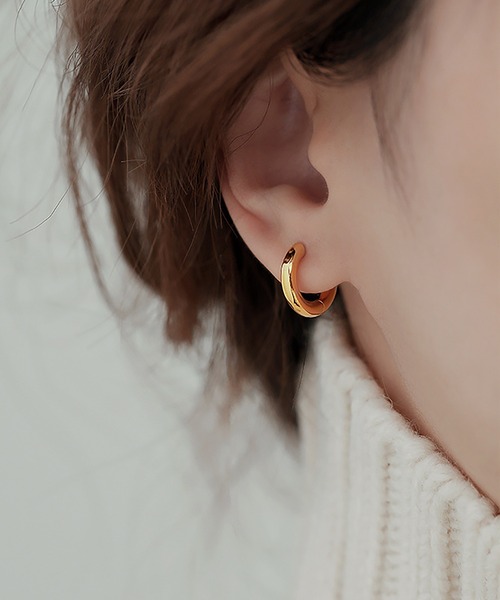 emonique（エモニーク）の「金属アレルギー対応 サージカルステンレス ニッケルフリー ピアス K18GP（ピアス（両耳用））」 - WEAR